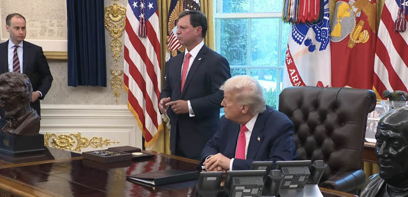 WATCH LIVE: President Trump holds press conference NOW – The Right Scoop